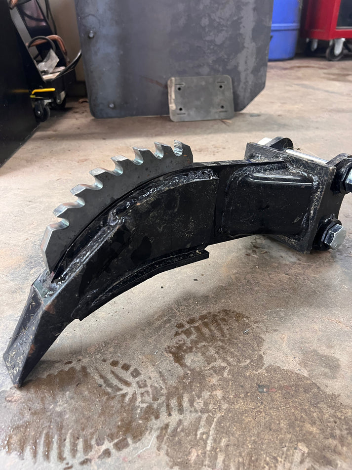 Root saw – Central Digger Supply LLC